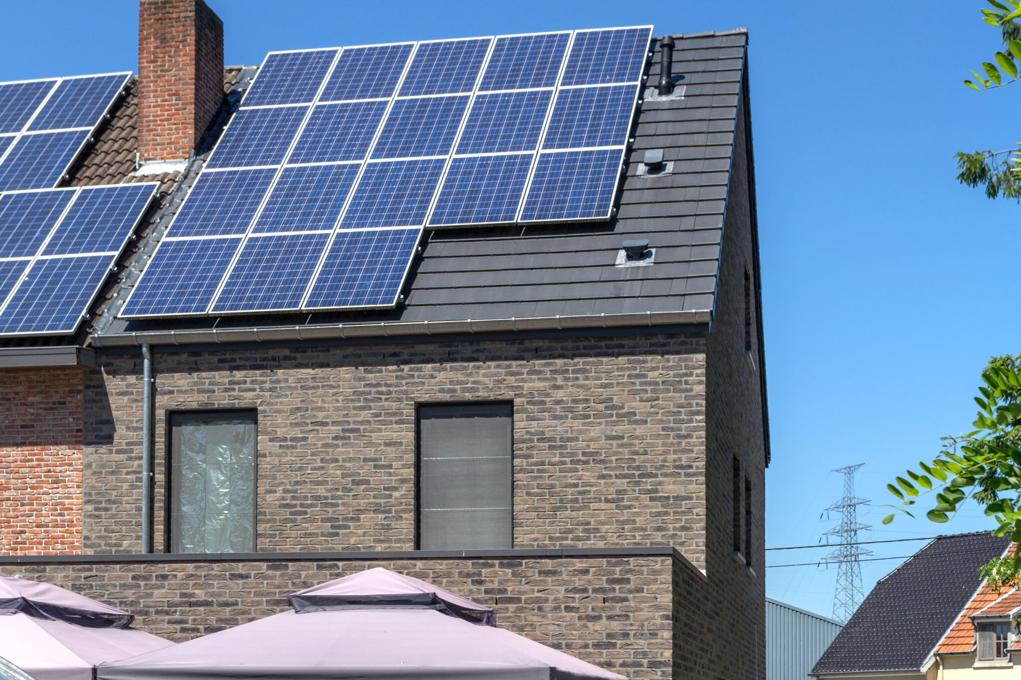 Hvordan virker solceller? Fra sollys til grøn energi ...